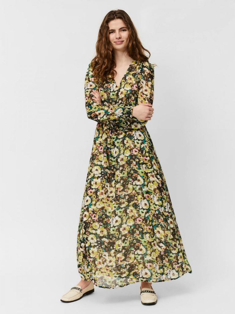 Wrap Yourself In Winterwear From Vero Moda - The Fashion Face